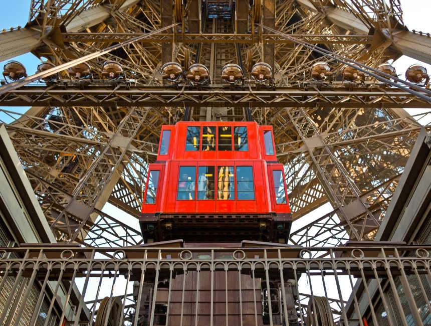 Visit the Eiffel tower and climb it | More information and tickets Visit the Eiffel tower and climb it | More information and tickets